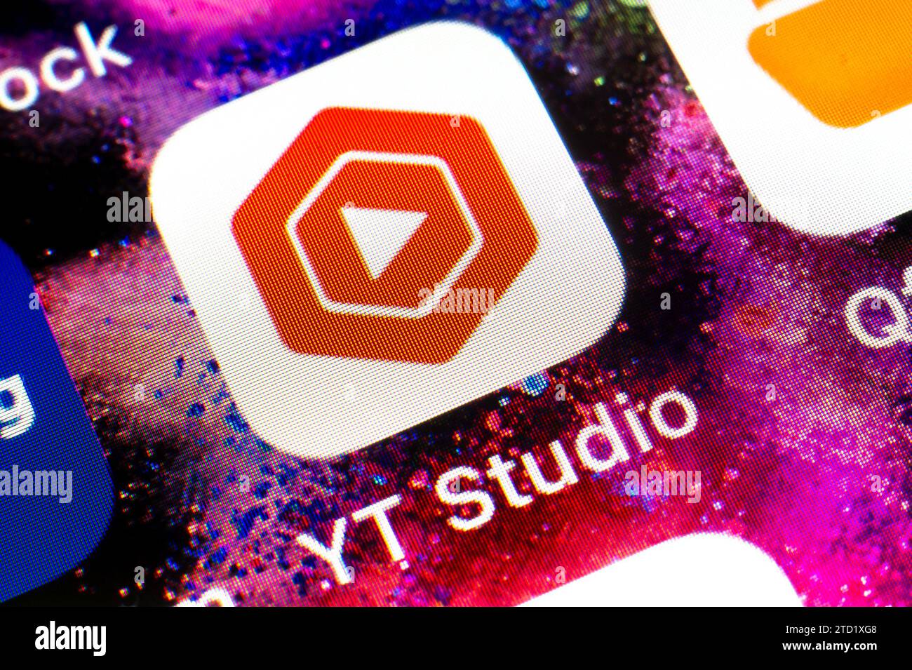 Iphone service tool hi-res stock photography and images - Alamy