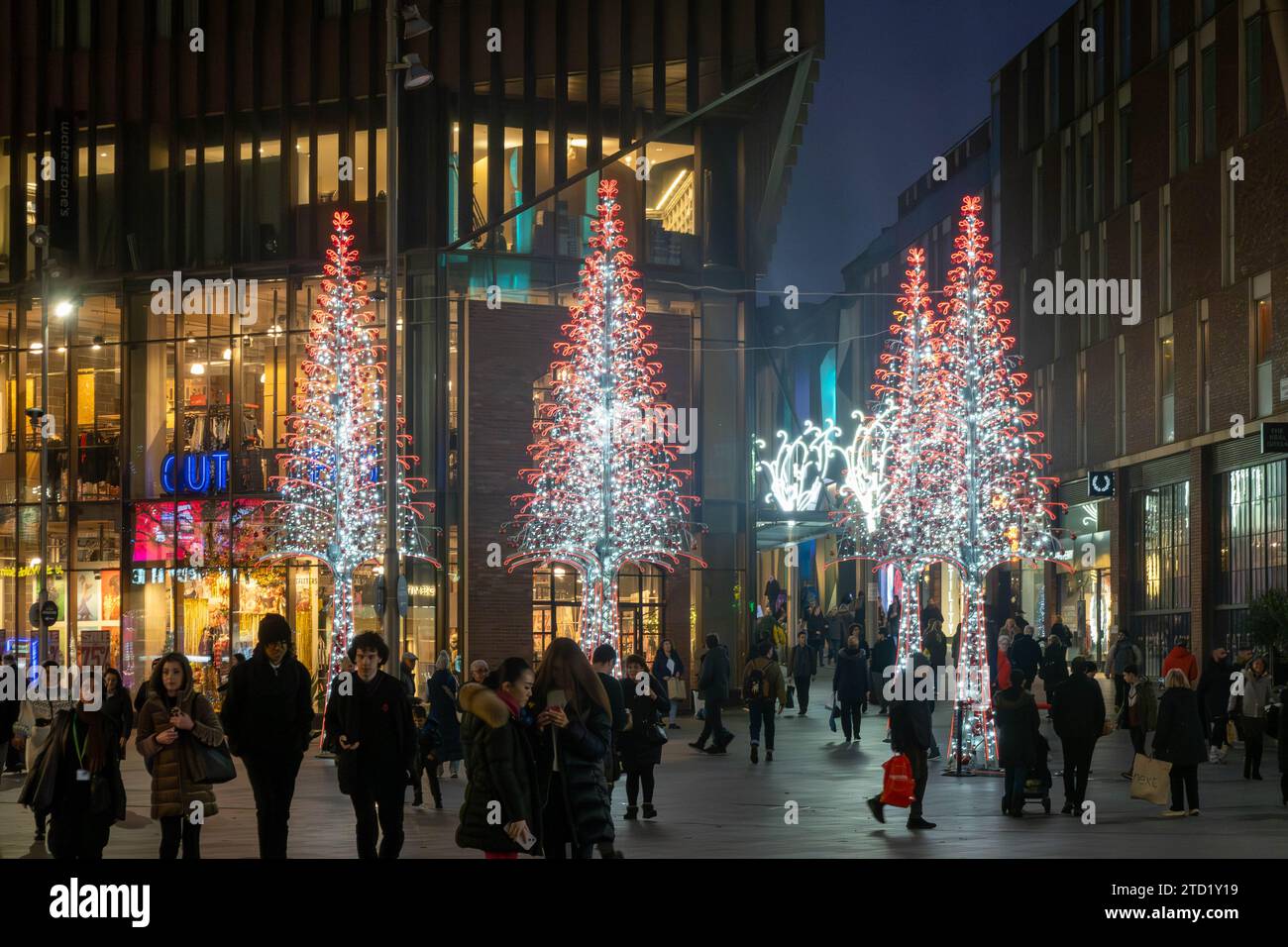 Christmas tree lighted sculpture at Liverpool ONE Stock Photo - Alamy