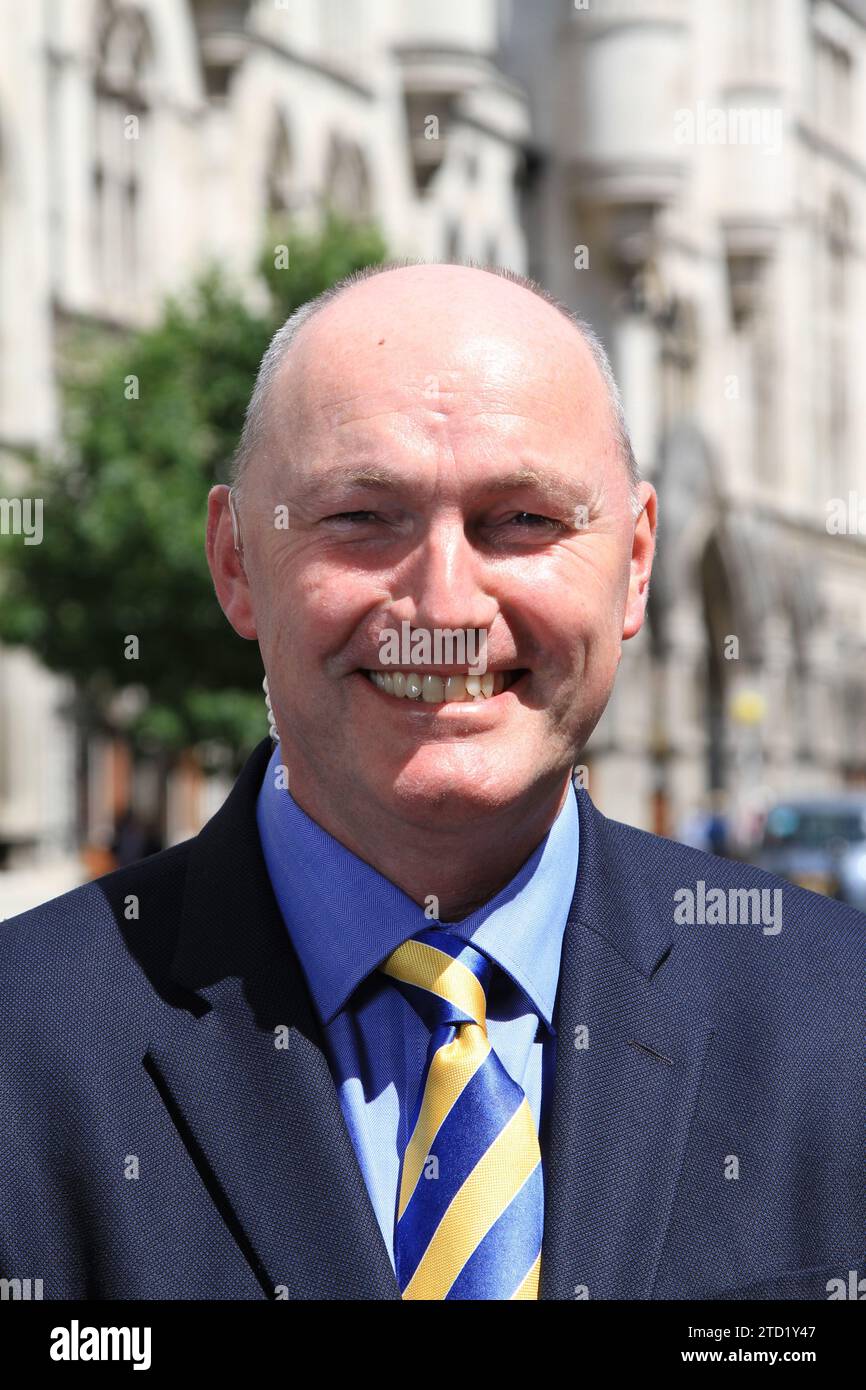 Royal portfolio hi-res stock photography and images - Alamy