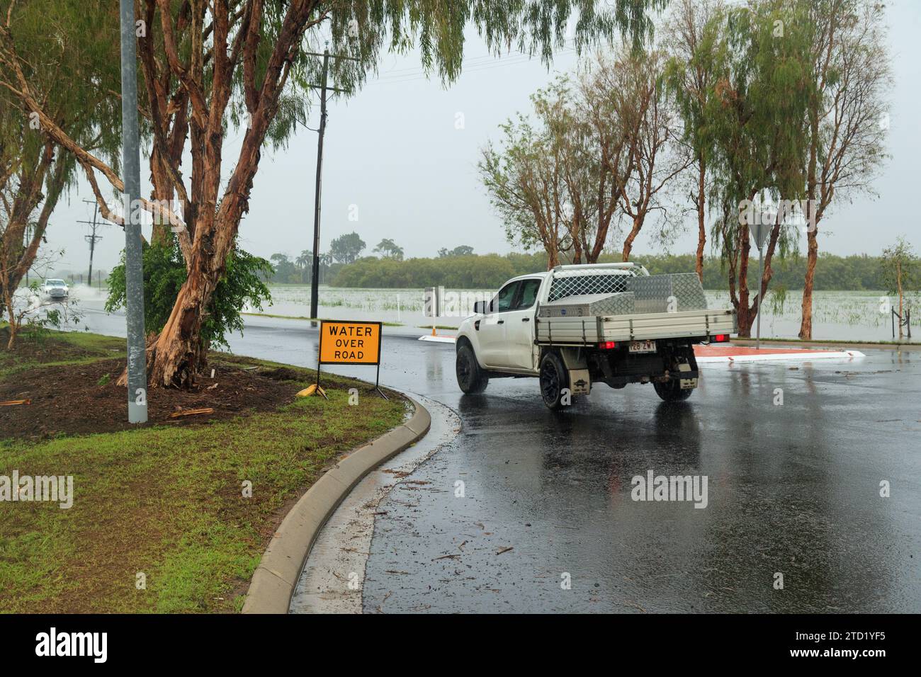 December 15, 2023, Cairns, Queensland, Australia: Cars attempt to pass ...