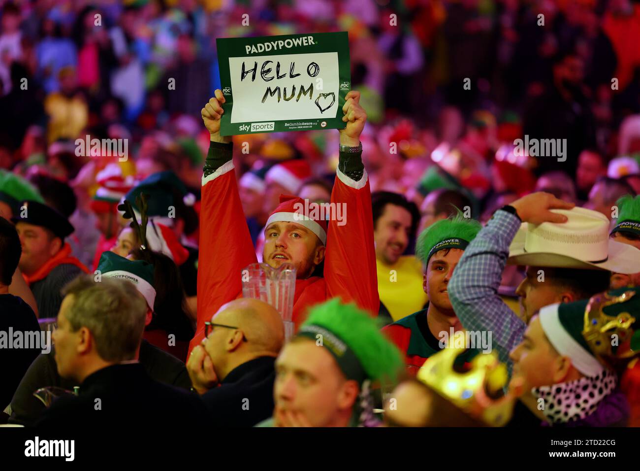 15th December 2023, Alexandra Palace, London, England; 2023/24 PDC ...