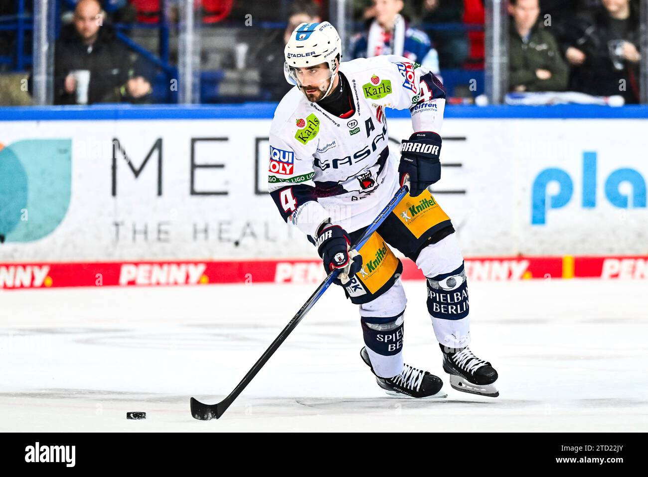 Morgan Ellis (Eisbaeren Berlin, #4) GER, Iserlohn Roosters vs ...