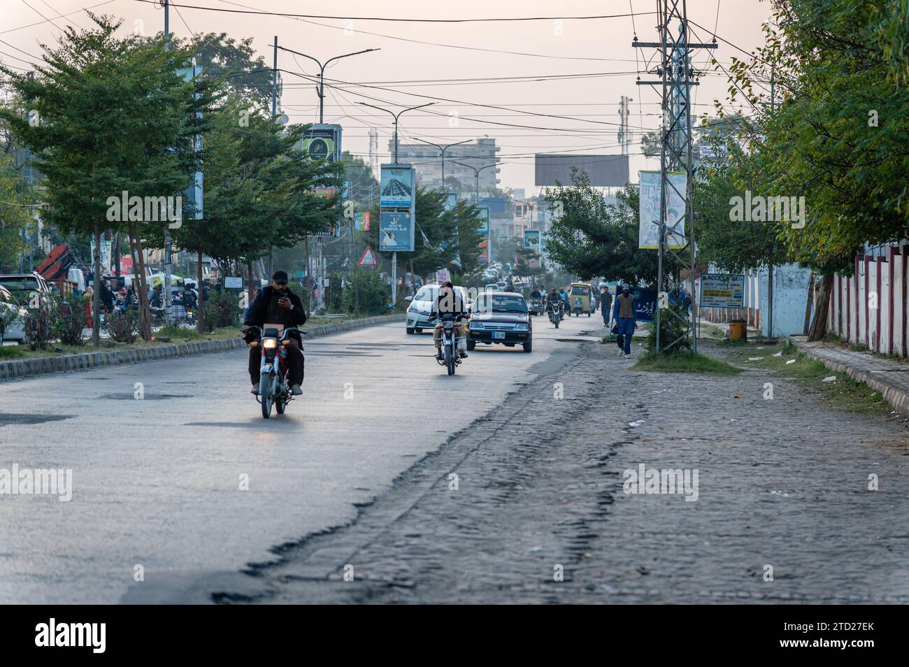 Street scene in Mirpur, Azad Kashmir, Pakistan Stock Photo - Alamy