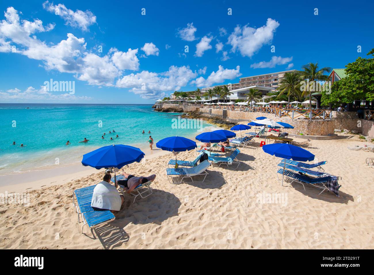 Maho Beach with people waiting for airplane landing on Princess Juliana ...