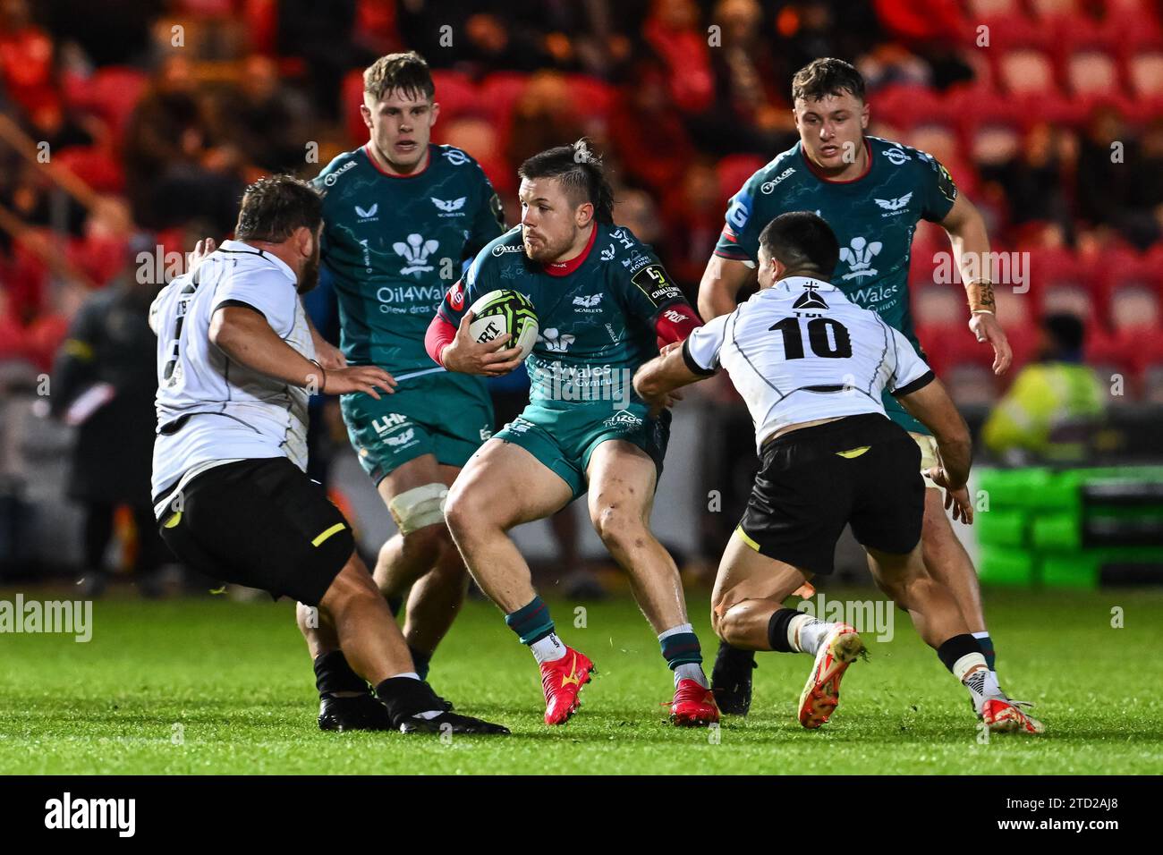 Steff Evans of Scarlets makes a break during the European Rugby ...