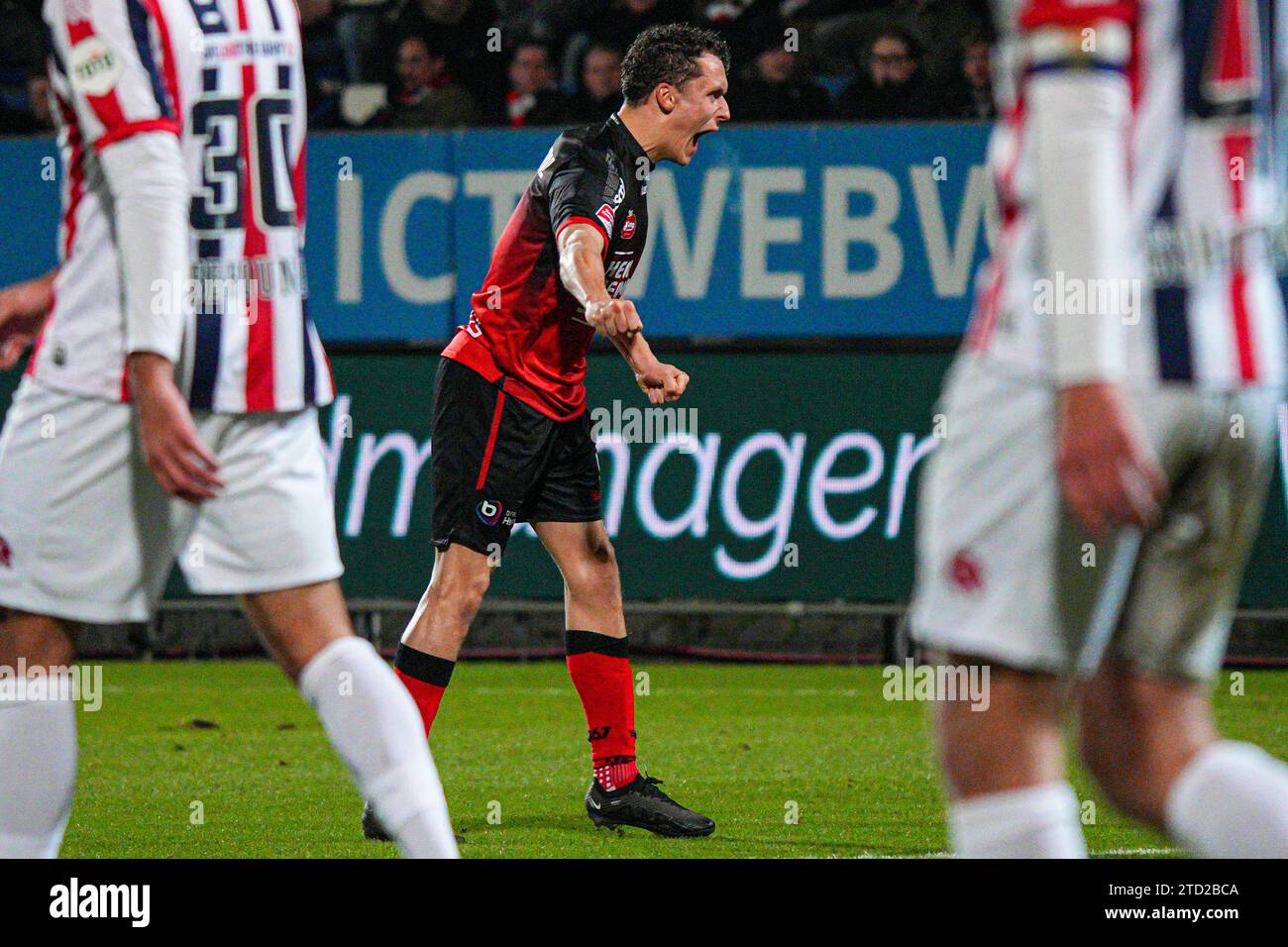 TILBURG, NETHERLANDS - DECEMBER 15: Martijn Kaars of Helmond Sport ...