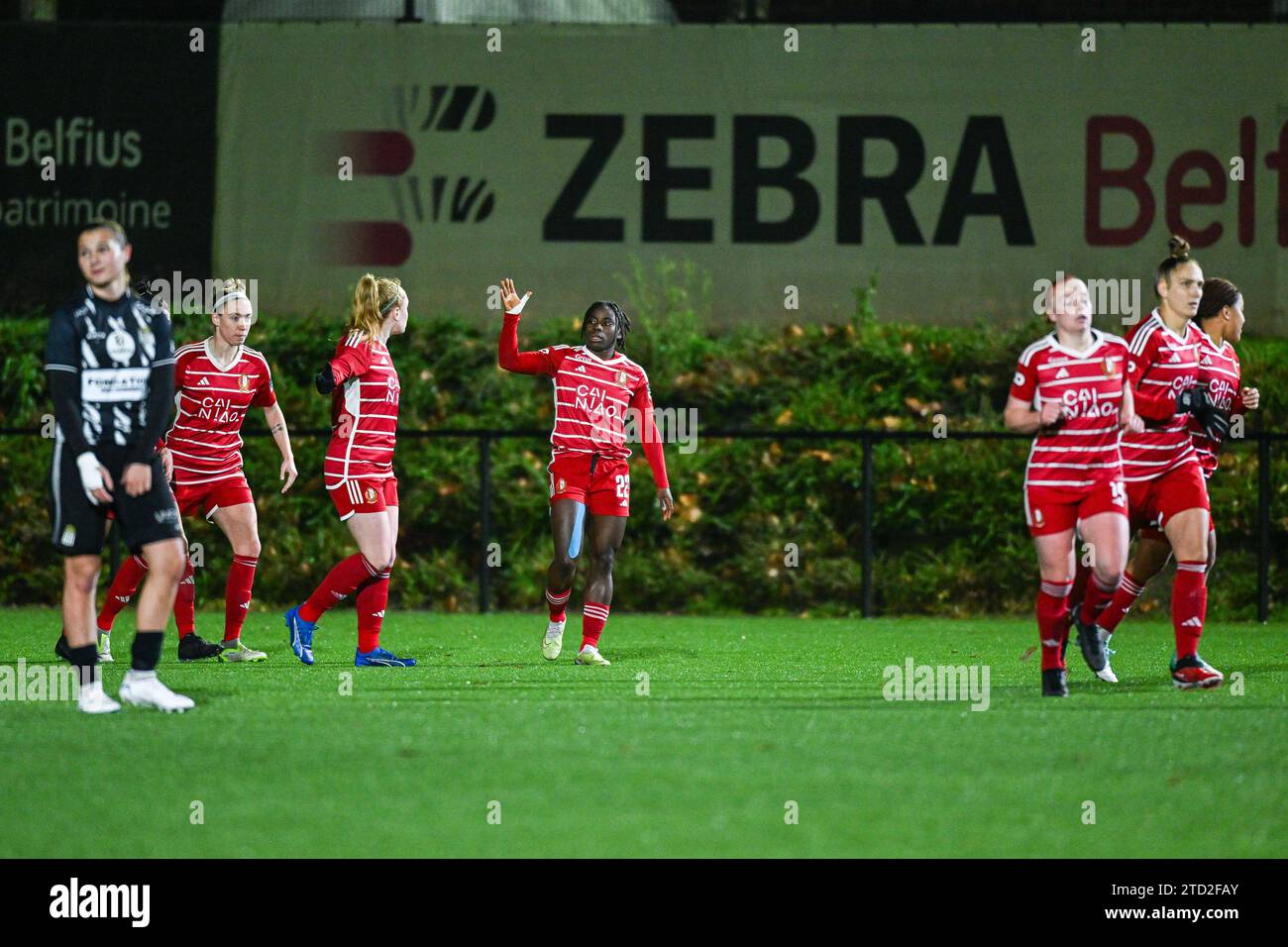 Welma Fon (22) of Standard scores 0-2 and Standard can celebrate during ...