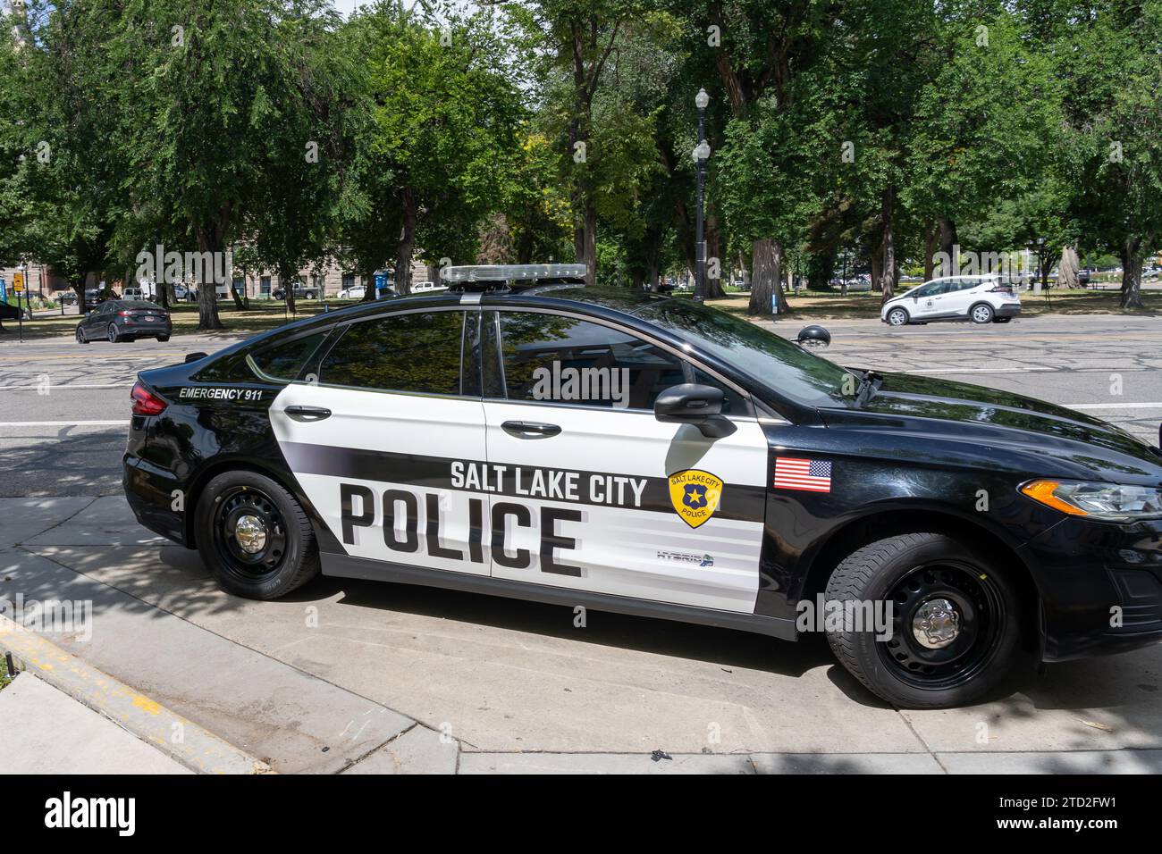 City police car hi-res stock photography and images - Alamy