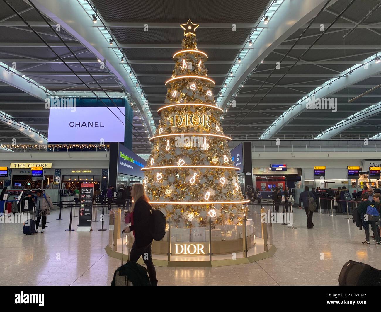 Dior themed tree hi-res stock photography and images - Alamy