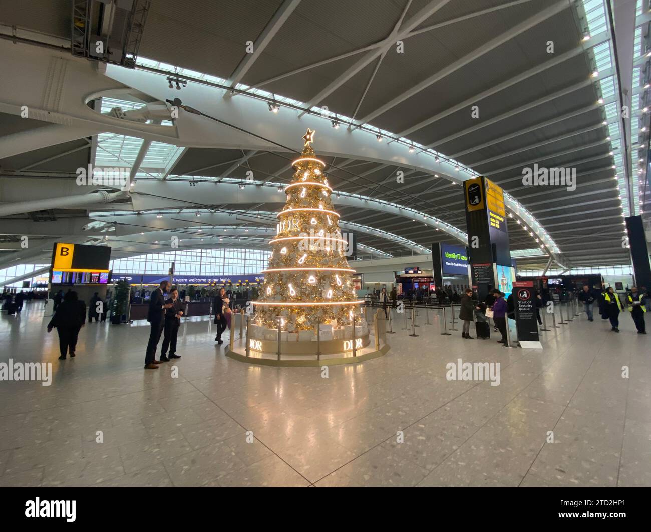 Dior themed tree hi-res stock photography and images - Alamy