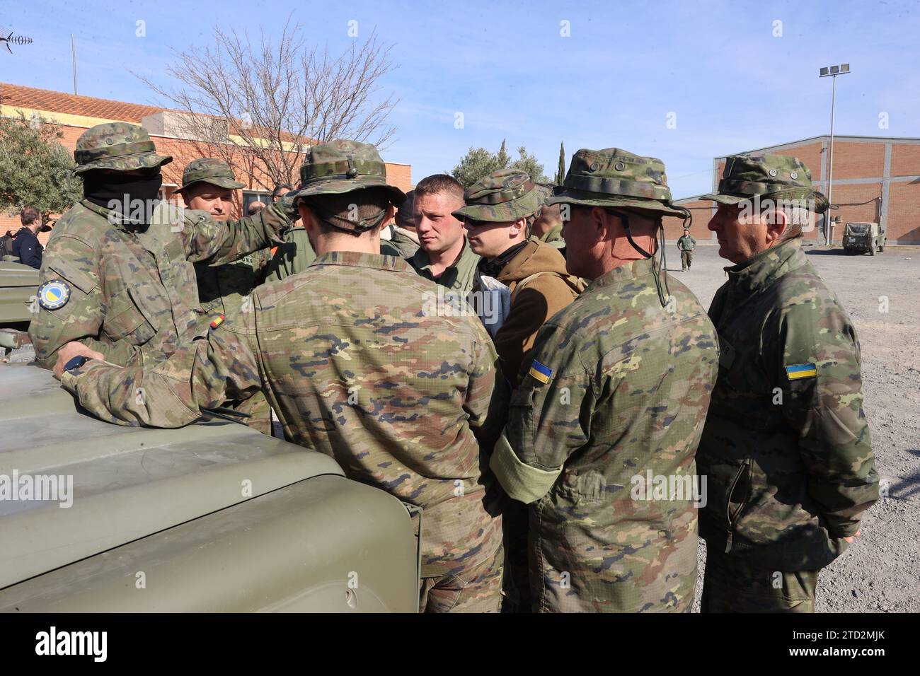 Leopard 2a4 tanks hi-res stock photography and images - Alamy