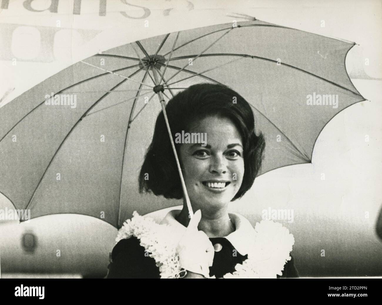 08/15/1968. Former film prodigy Shirley Temple flashes her charming ...