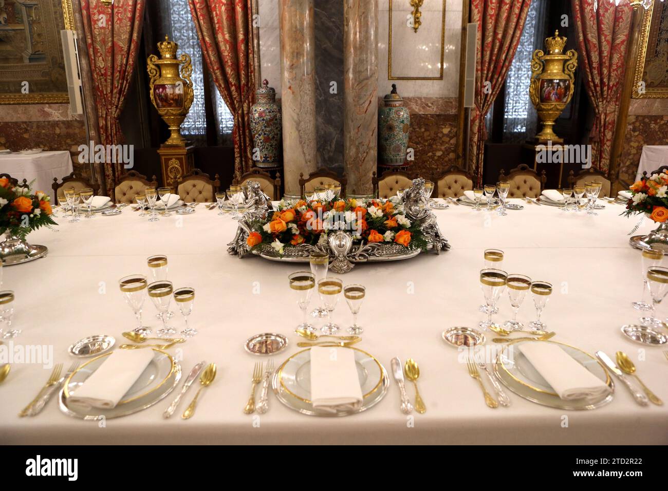 Madrid, 02/22/2017. Table preparations for a gala dinner at the Royal ...