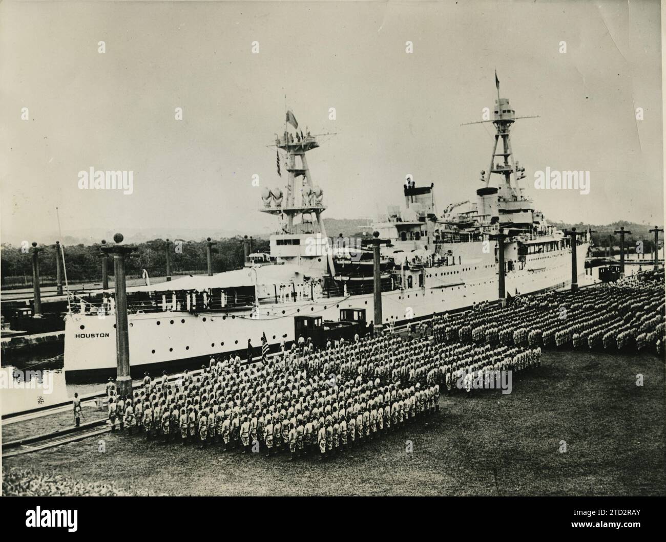 10/31/1935. President Roosevelt's passage through the Panama Canal ...