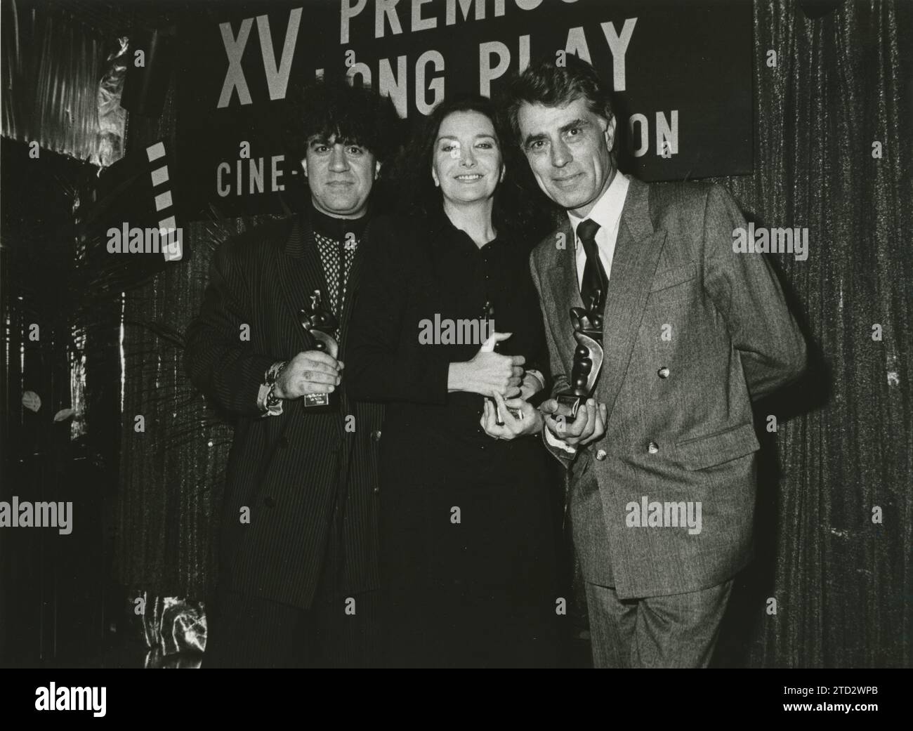 12/18/1987. Almodóvar, Nuria Espert and Jesús Hermida with their awards ...