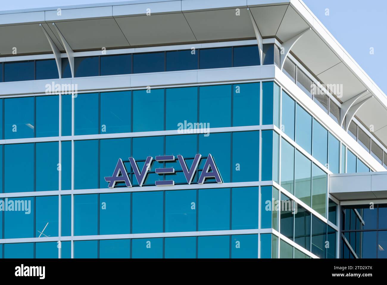 Sparking ingenuity hi-res stock photography and images - Alamy