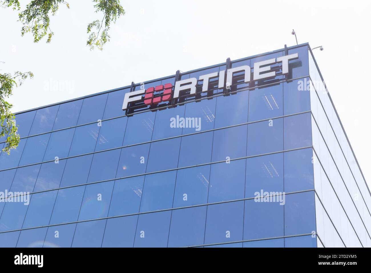 Fortinet logo hi-res stock photography and images - Alamy