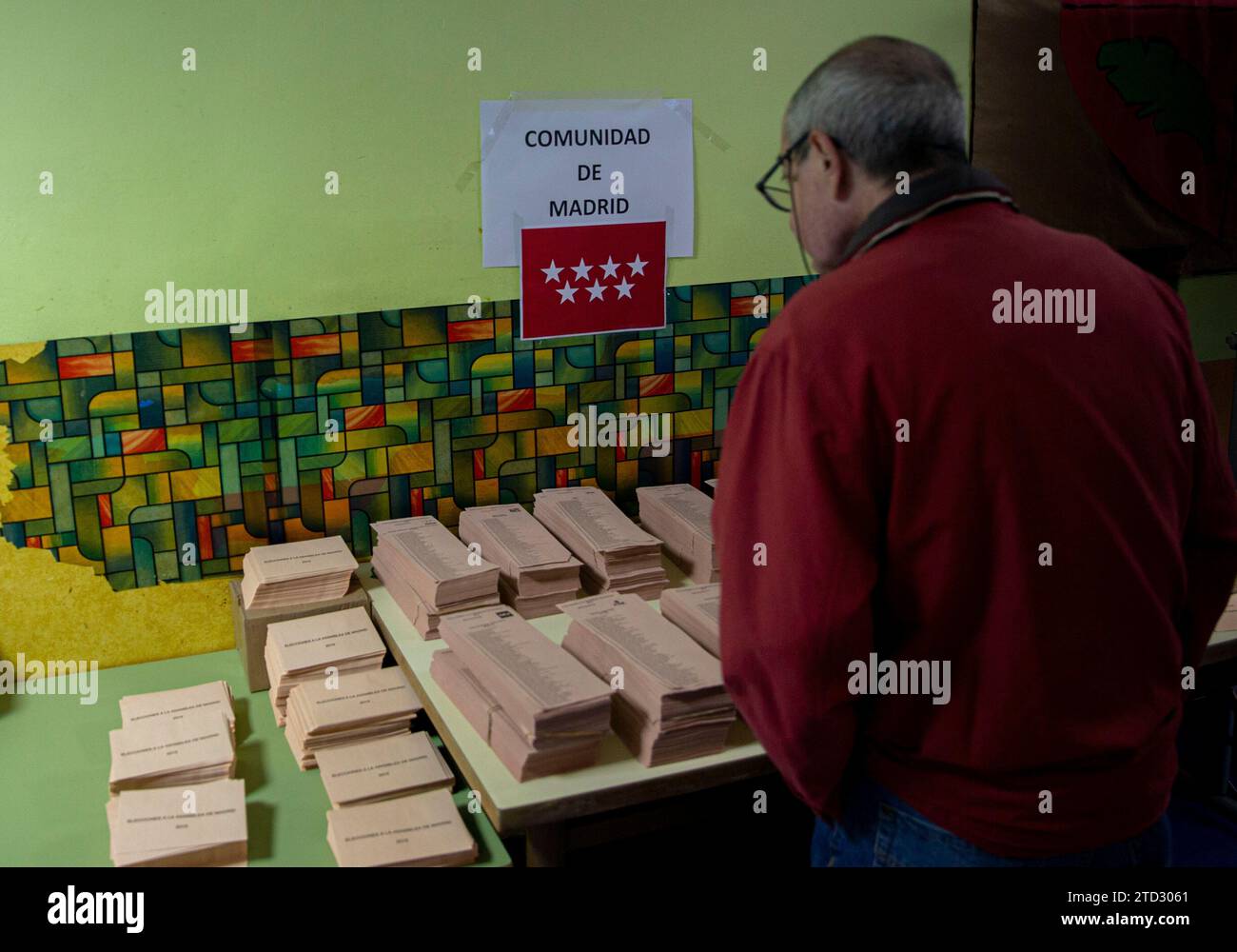 Electoral envelopes hi-res stock photography and images - Alamy