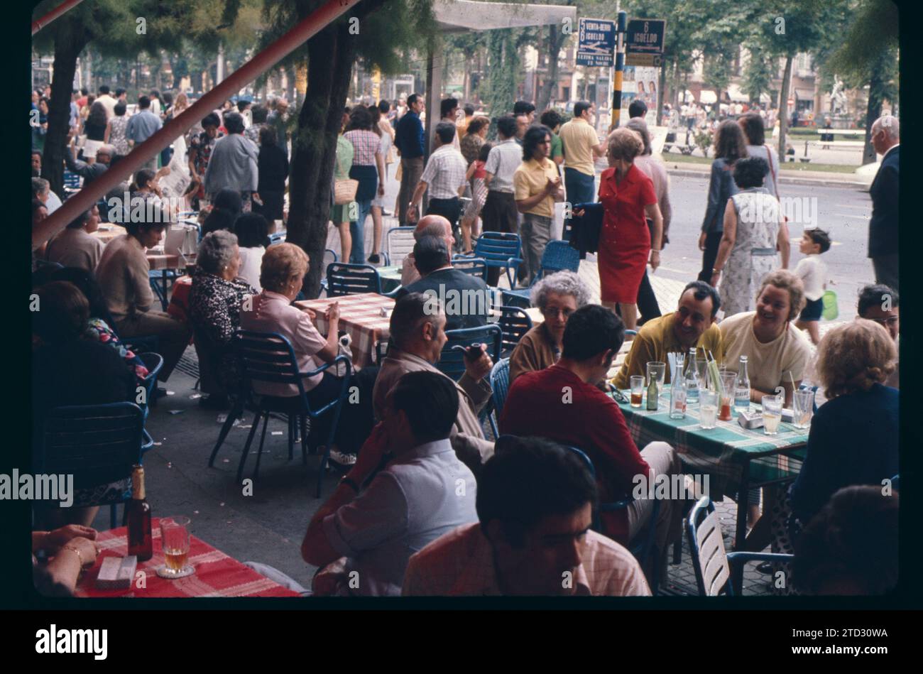 1970 bar hi-res stock photography and images - Alamy