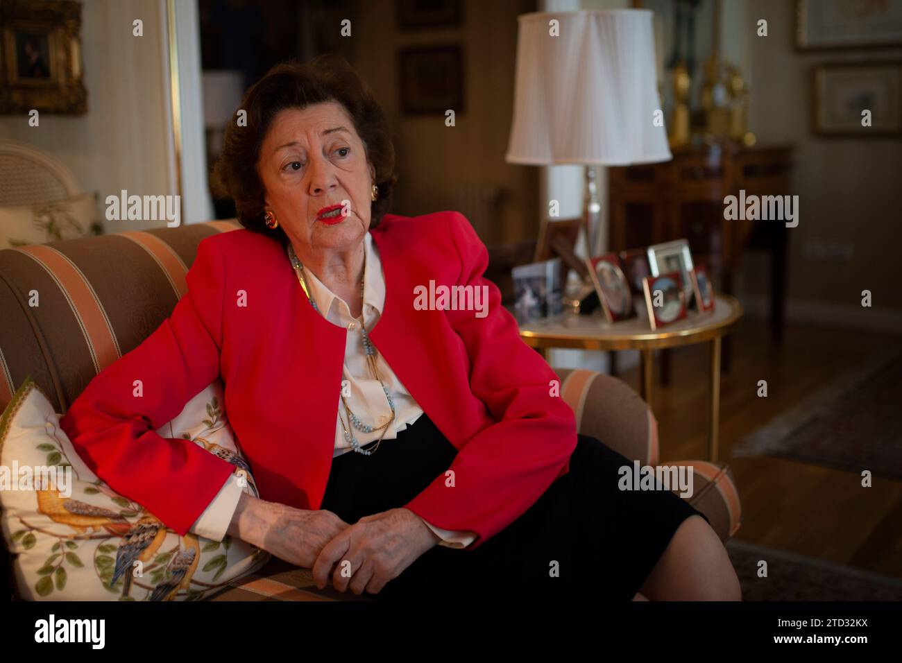 Maria teresa estevan bolea hi-res stock photography and images - Alamy