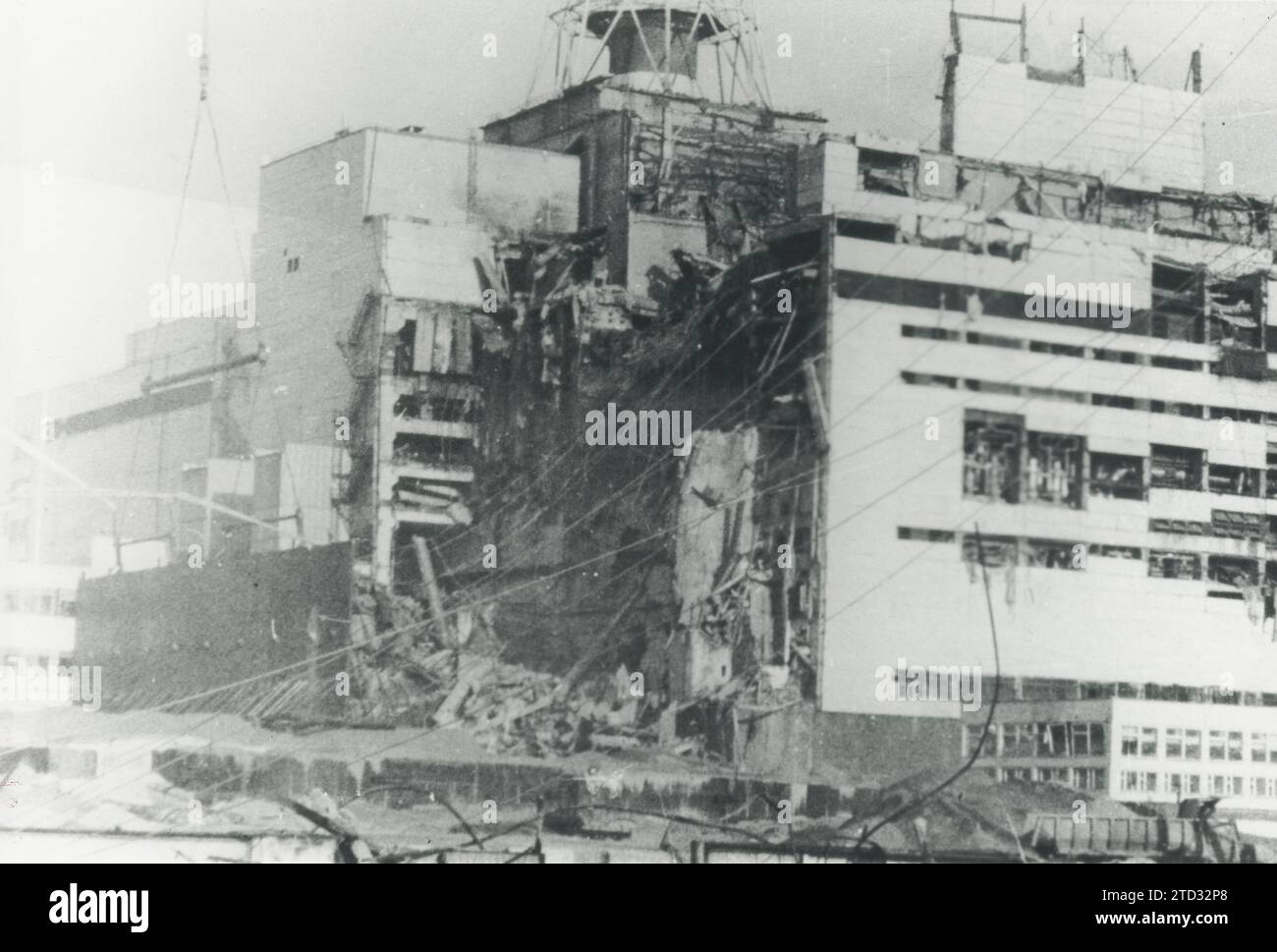 Chernobyl (Ukraine), 1986. The Chernobyl nuclear power plant after the ...