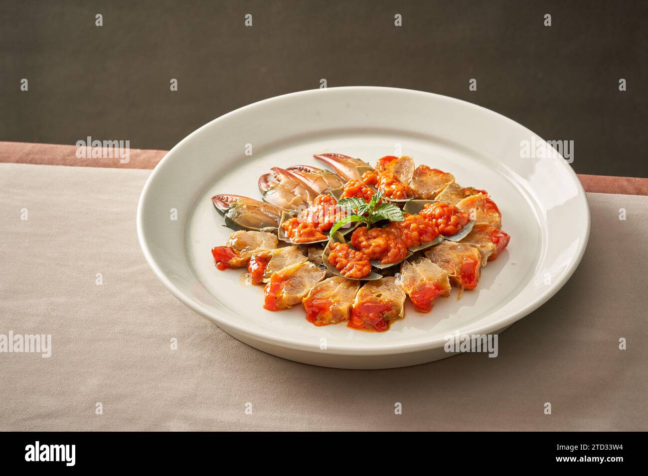 steaming shanghai hairy crabs, chinese cuisine，Mitten Crab, shanghai ...