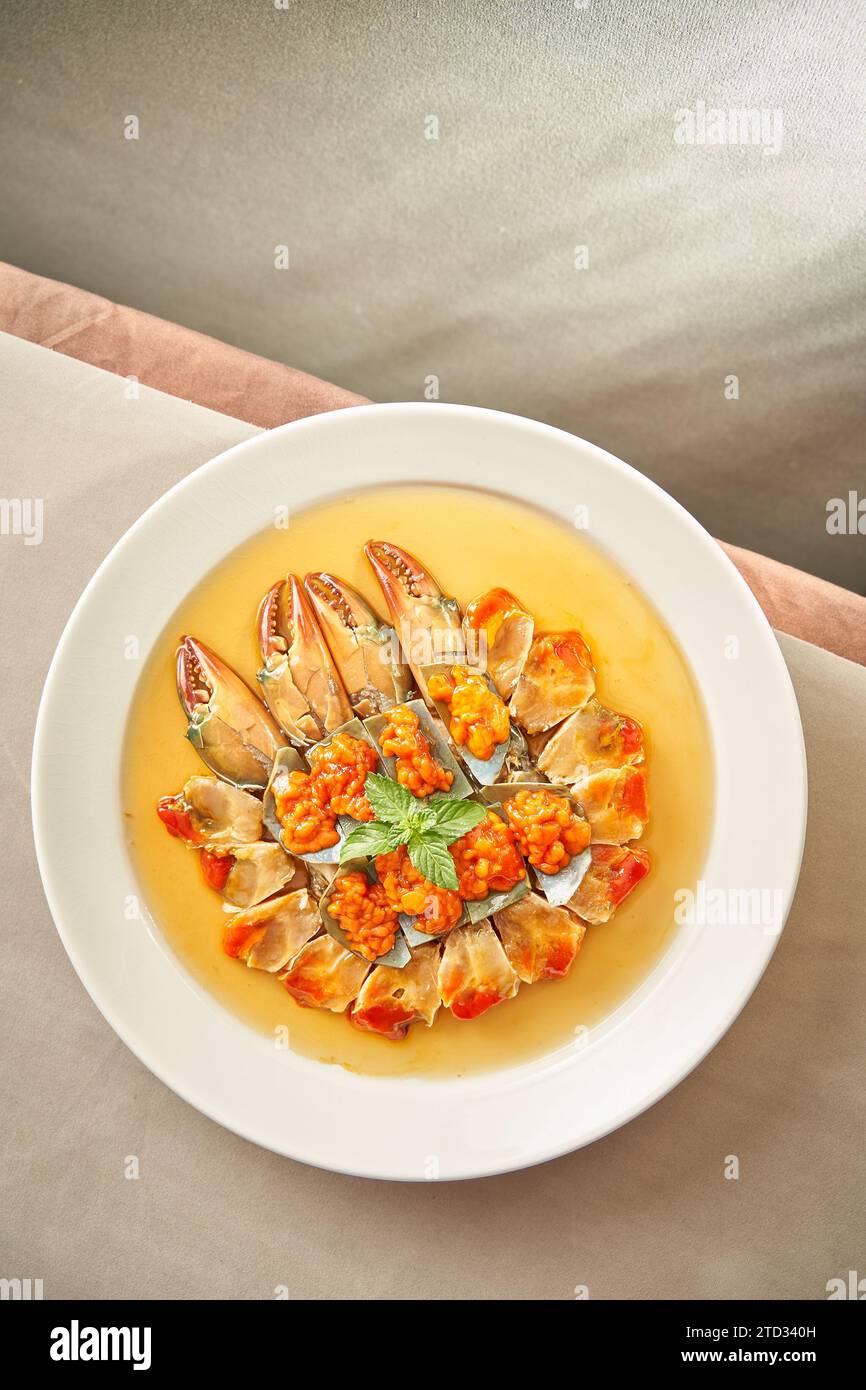 steaming shanghai hairy crabs, chinese cuisine，Mitten Crab, shanghai ...