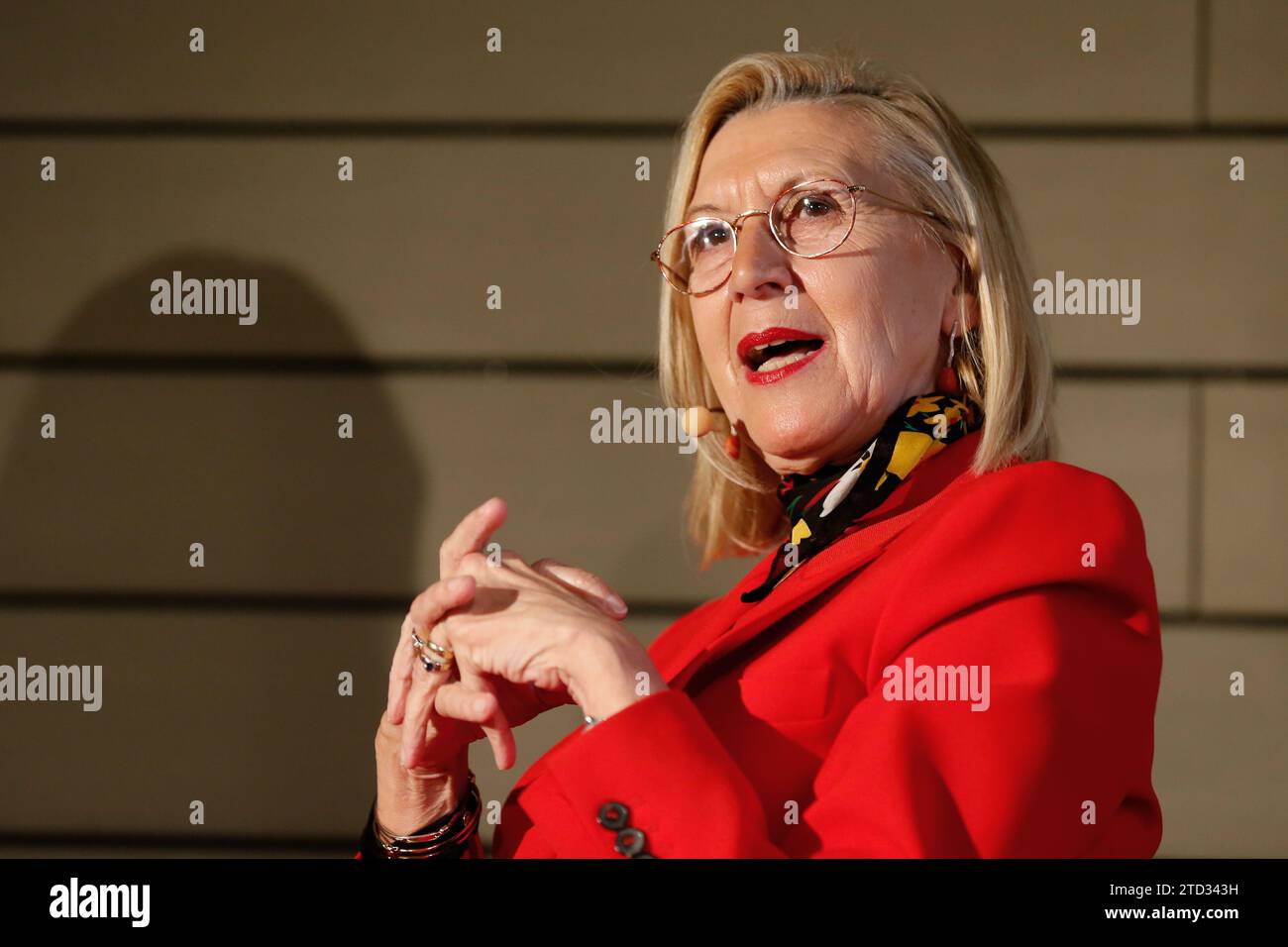 Diez de hi-res stock photography and images - Alamy