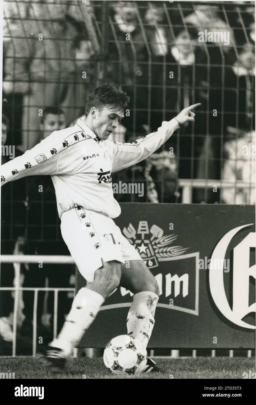 Madrid, 1995-1996. Dejan Petkovic in a Real Madrid match played at the ...