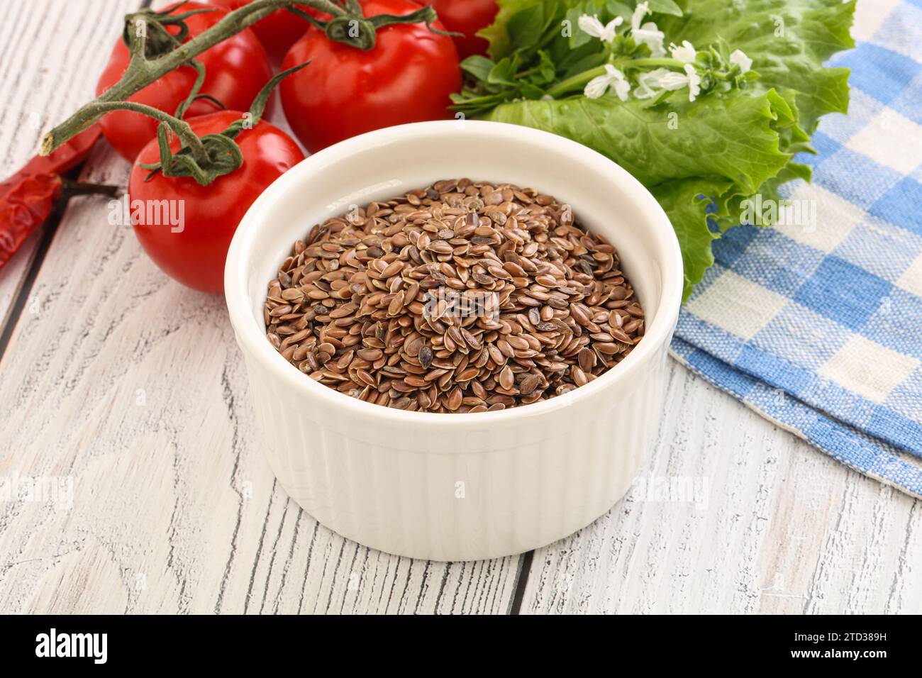 Dry Raw flax seed in the bowl for healthy diet Stock Photo - Alamy