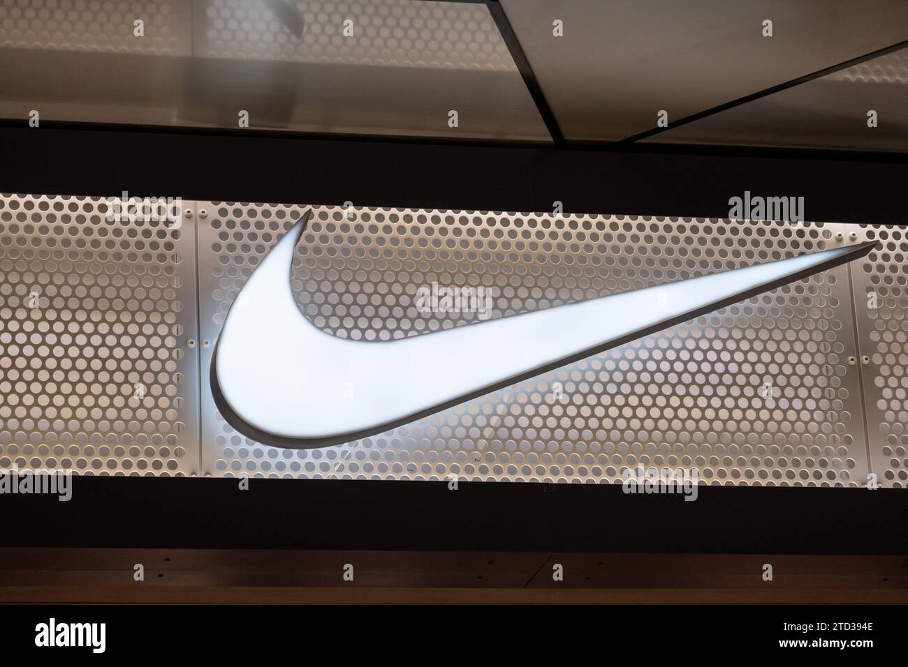 Nike storefront hi-res stock photography and images - Alamy