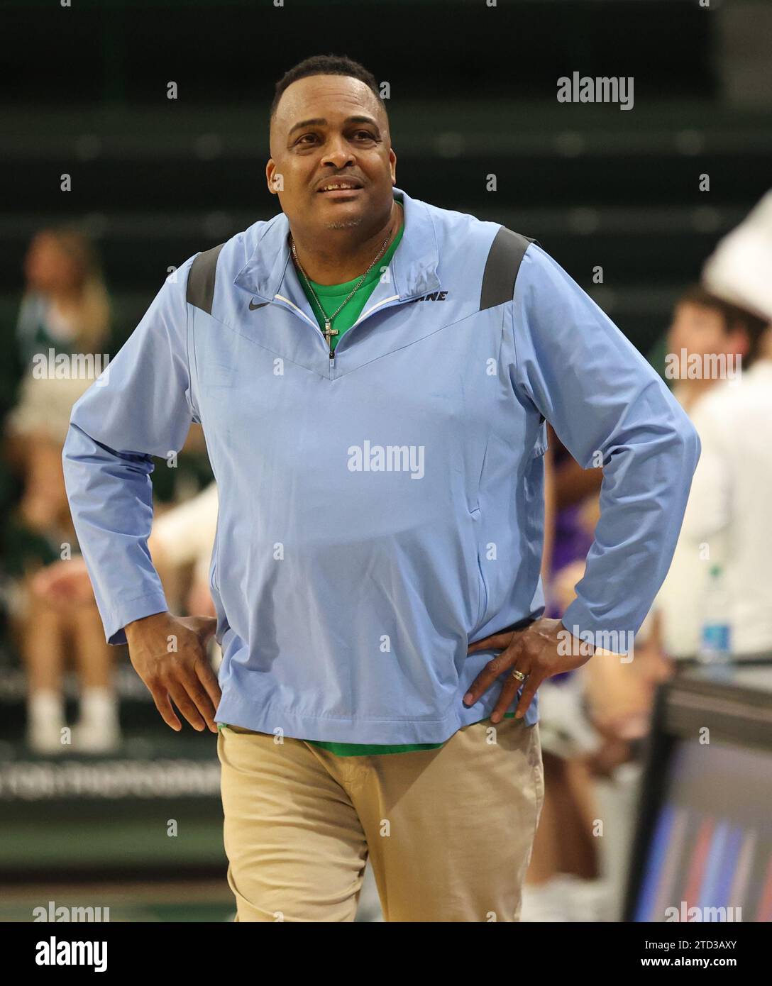 Tulane green wave hi-res stock photography and images - Alamy