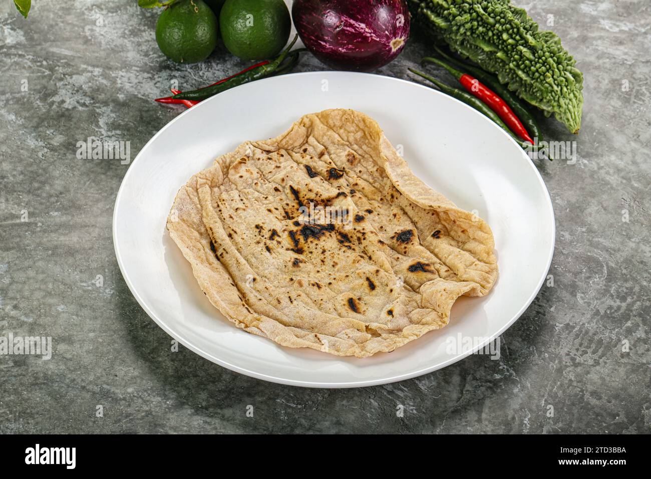 Indian traditional cuisine tandori bread - Roti Stock Photo - Alamy