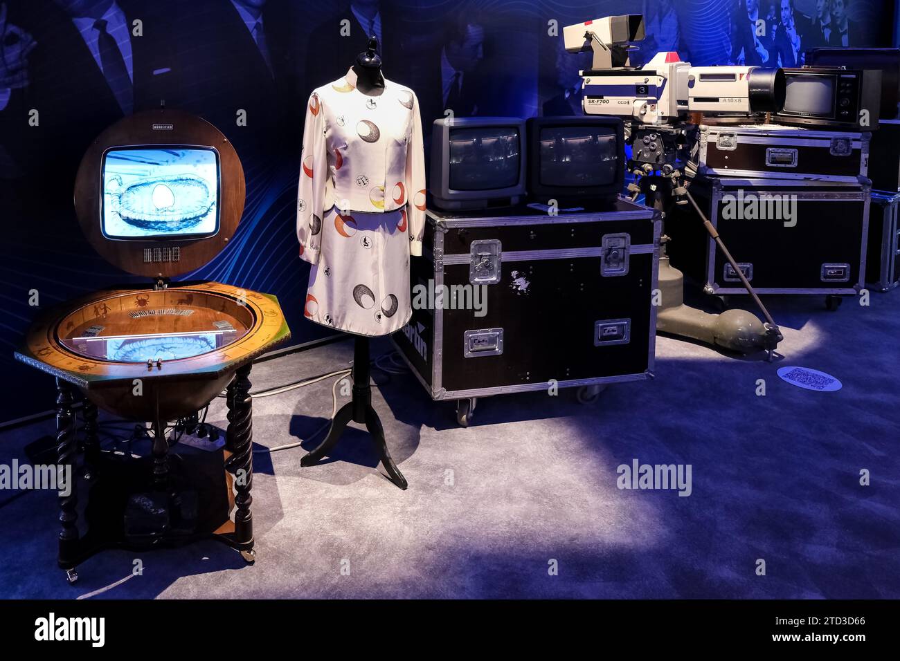Rai production showcase hi-res stock photography and images - Alamy