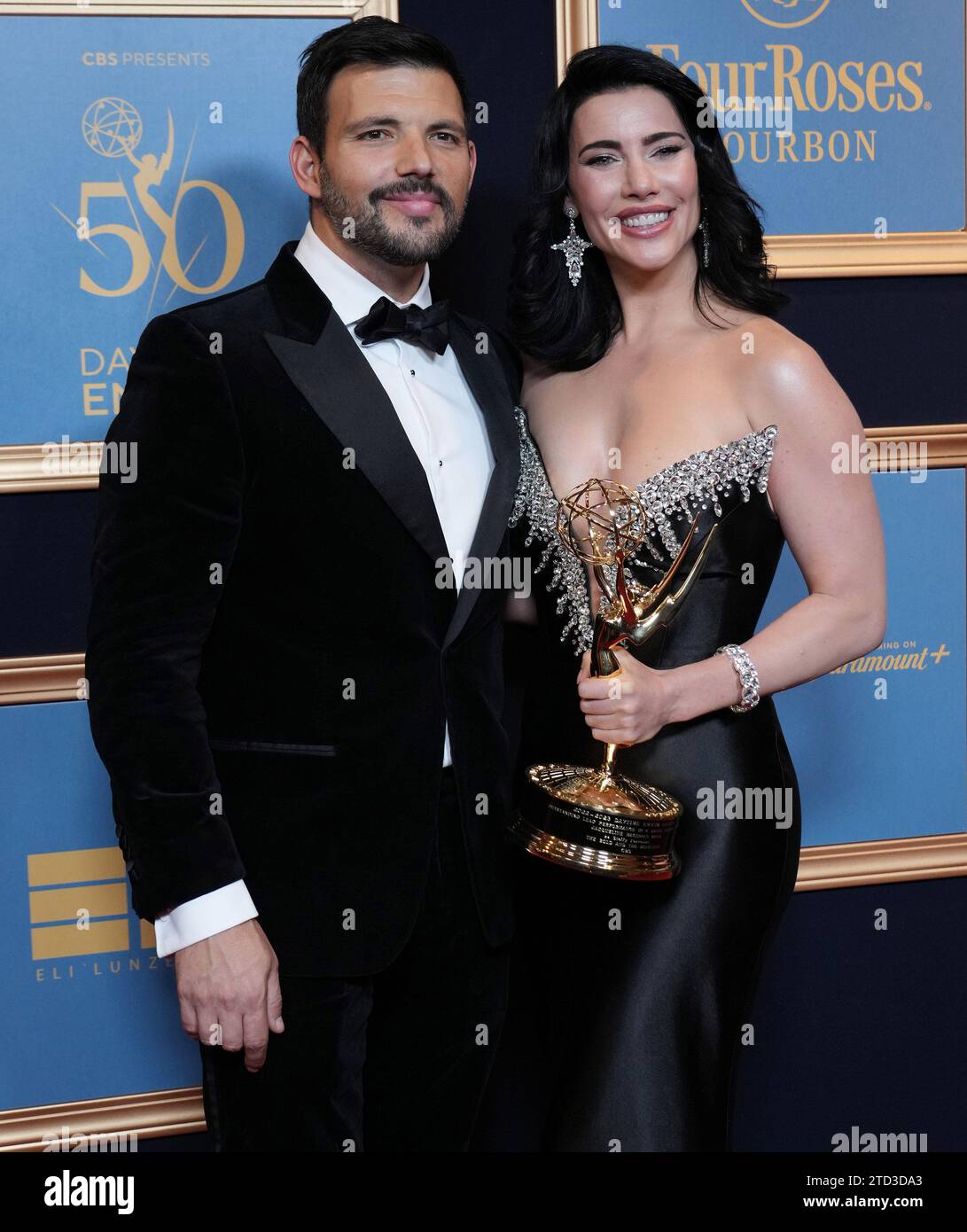 (L-R) Elan Ruspoli and Jacqueline MacInnes Wood poses with the award ...