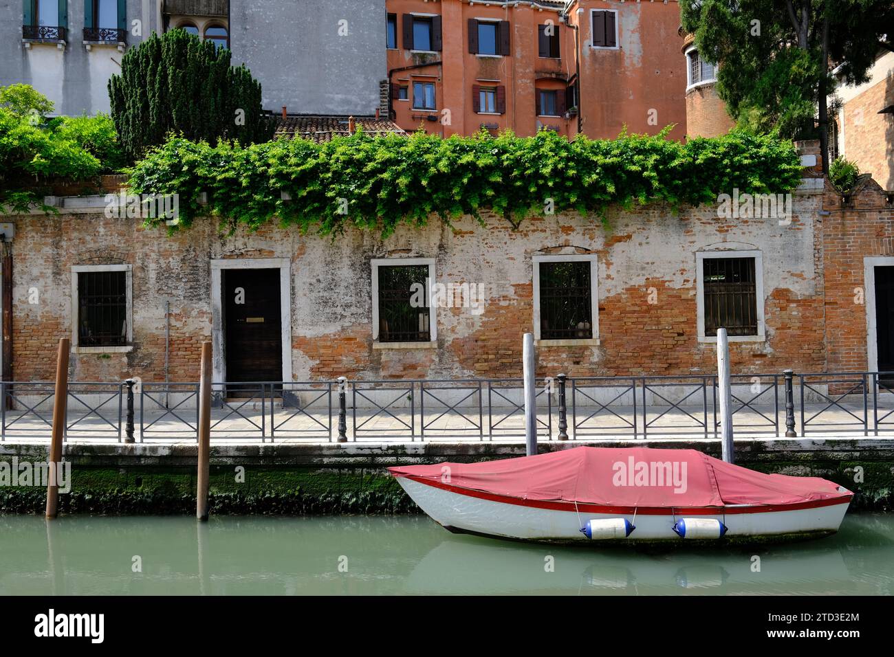 Venetian house santa croce hi-res stock photography and images - Alamy