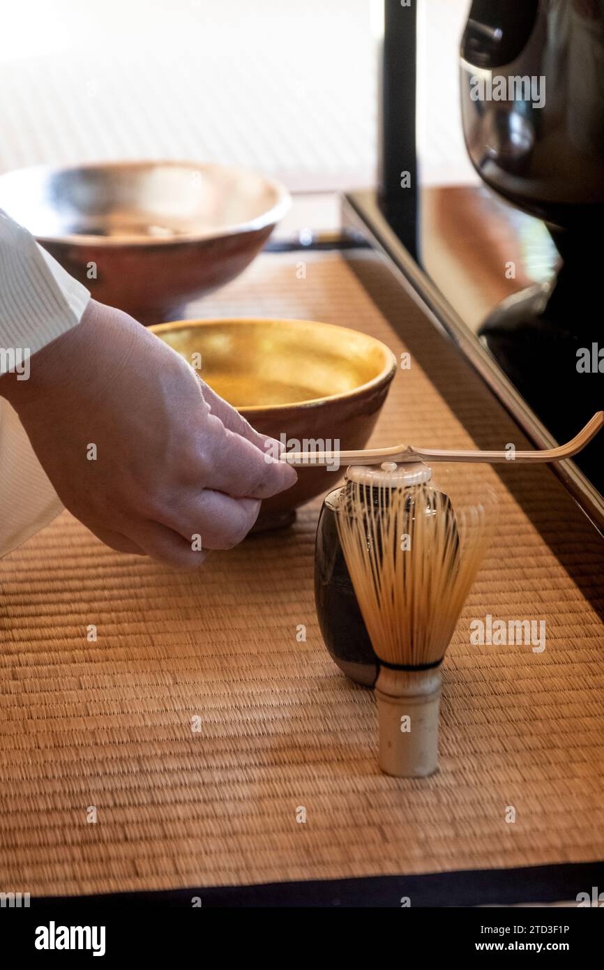Traditional Japanese tea ceremony Stock Photo - Alamy