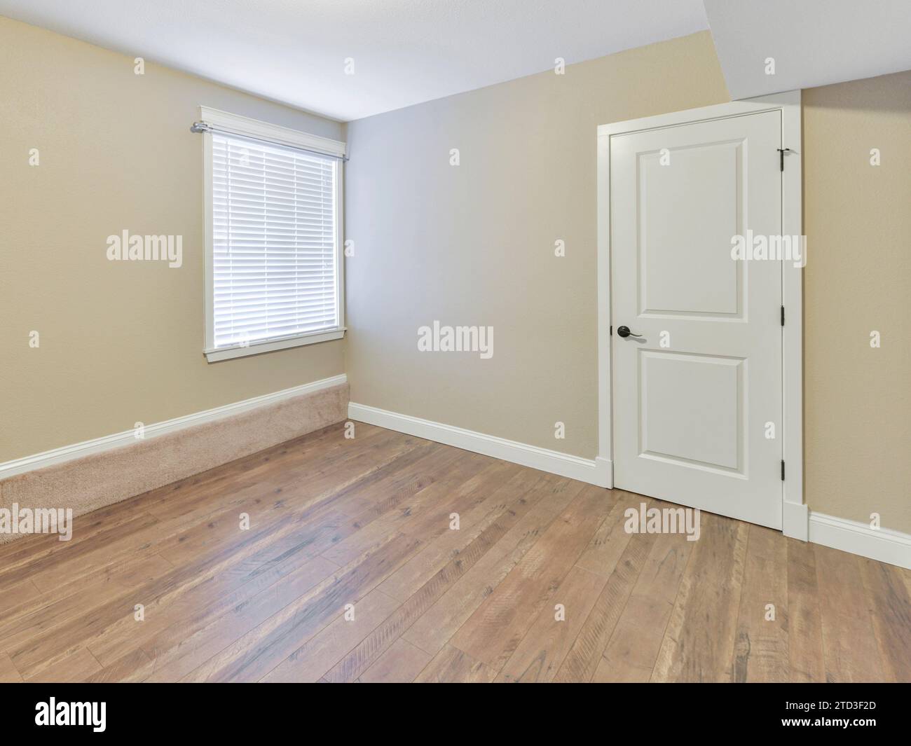 Modern residential empty bedroom interior Stock Photo - Alamy