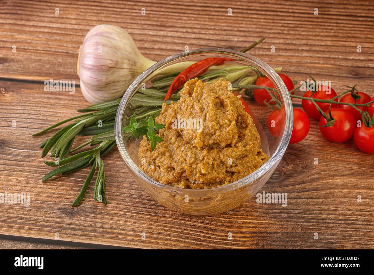 Jewish eggplant dip with olive oil Stock Photo - Alamy