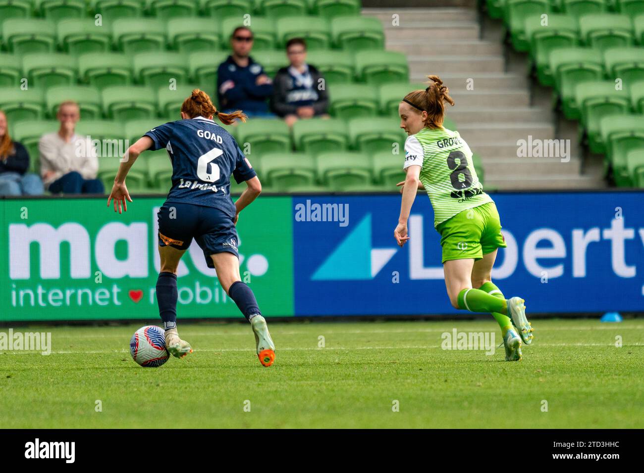 Australian football stadium goal hi-res stock photography and images ...