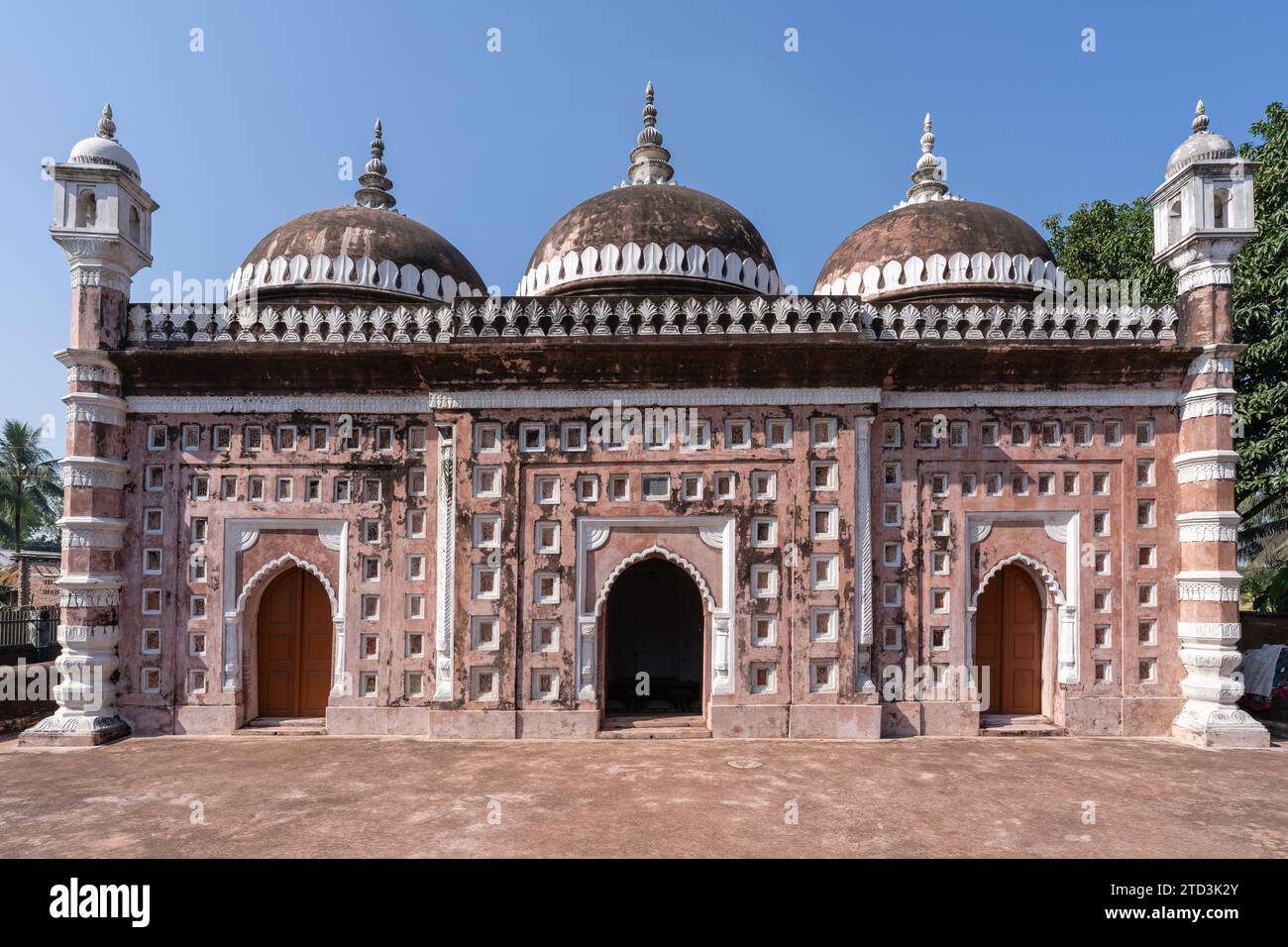Mosque architecture of bangladesh hi-res stock photography and images ...