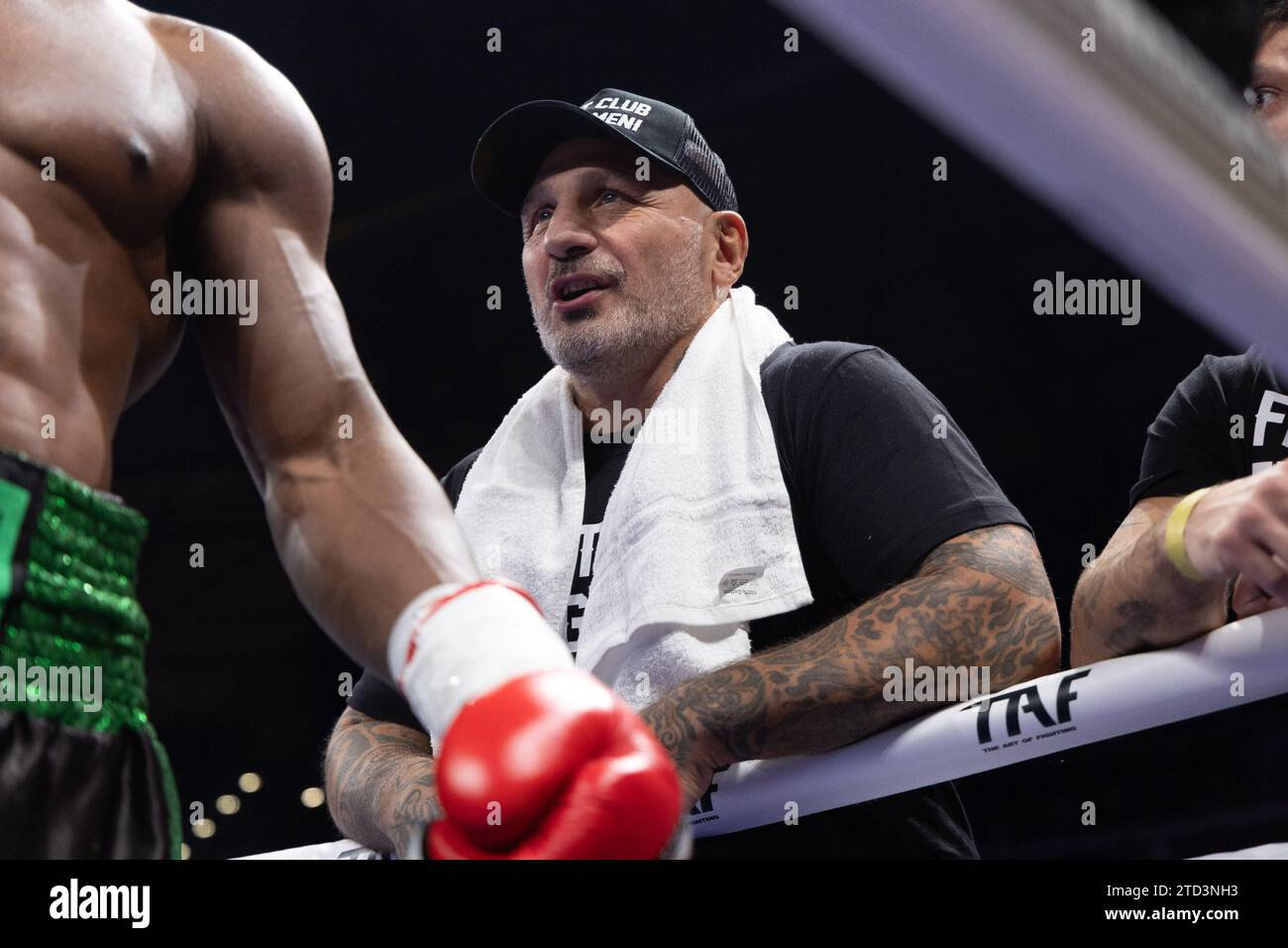 WBC Mediterranean title -Medium heavy - 15/12/2023 â€“ Allianz Cloud ...