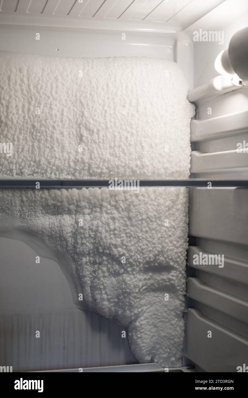 Empty refrigerator ice buildup hi-res stock photography and images - Alamy