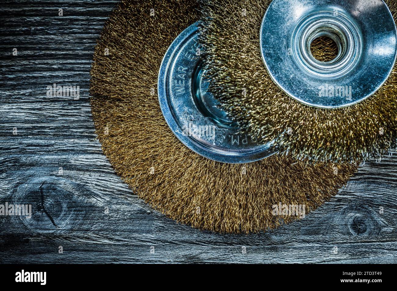 Rotary brushes hi-res stock photography and images - Alamy