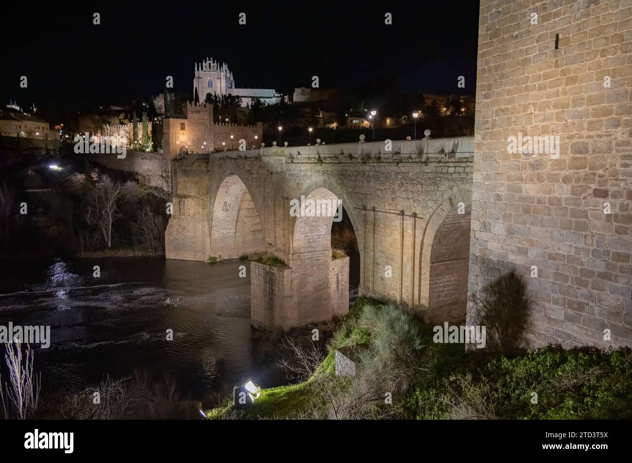 San martins bridge crossing hi-res stock photography and images - Alamy