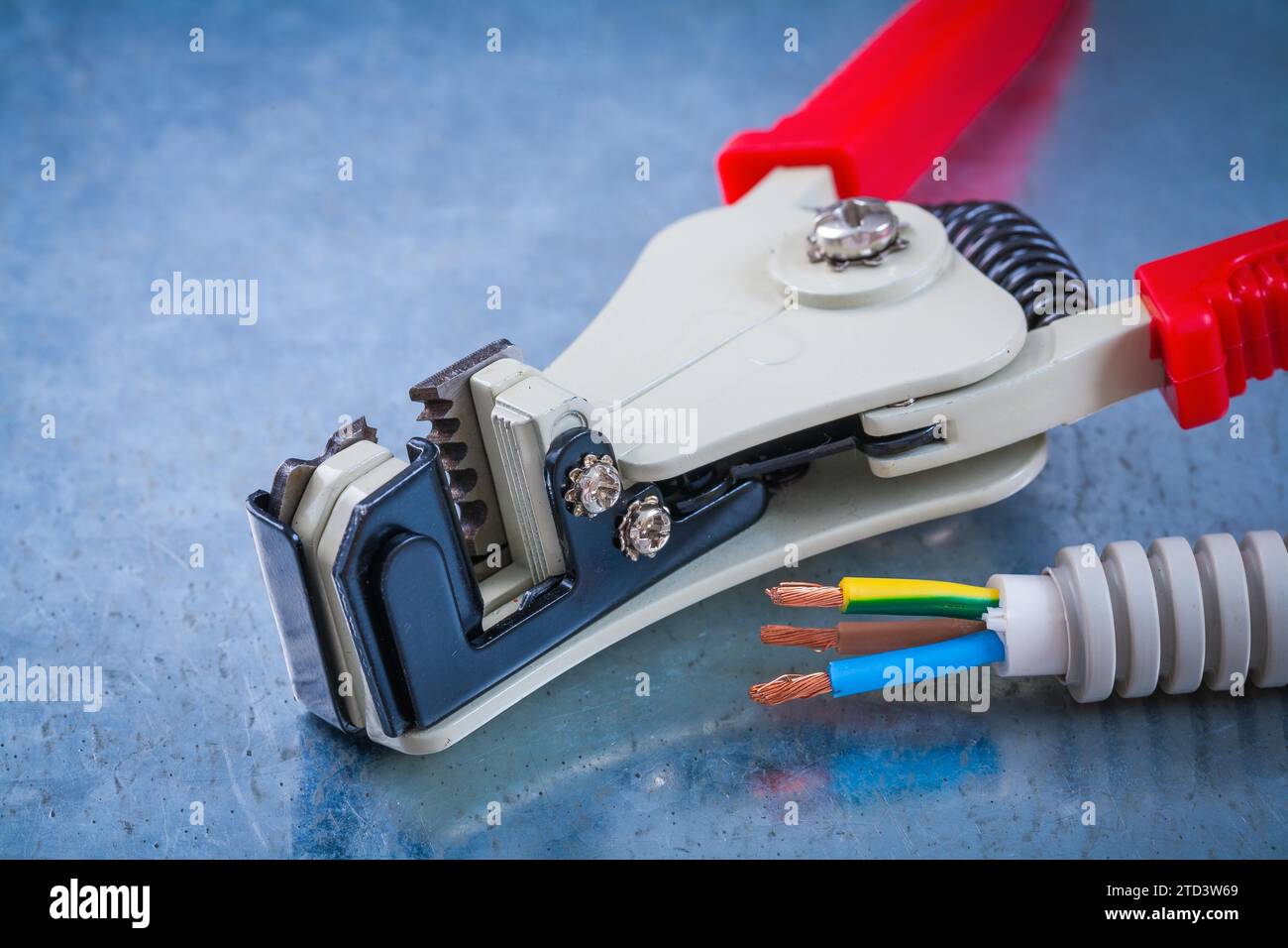 Metal wire strippers Electrical cable protection and cable construction ...