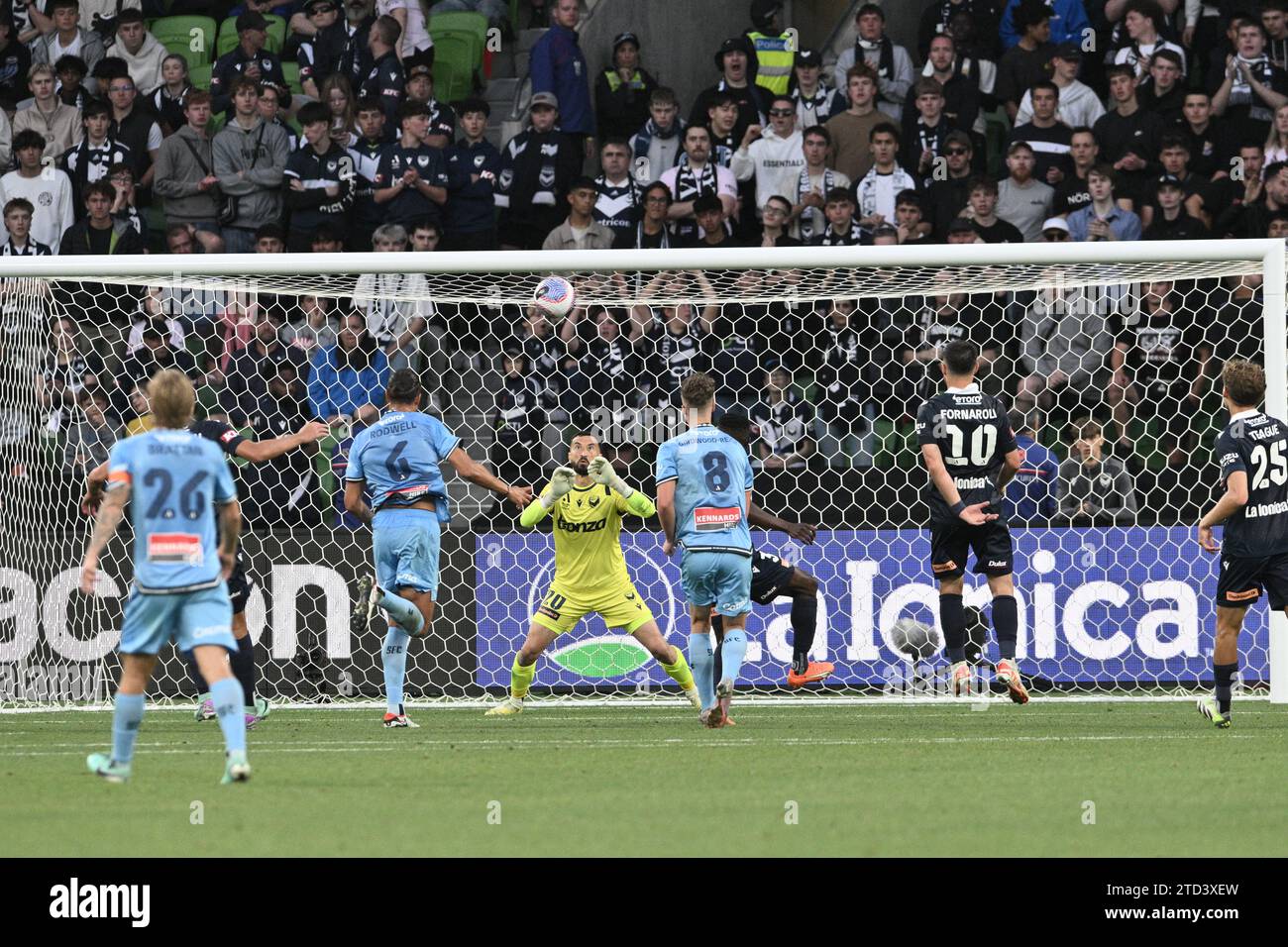Paul izzo australian aleague hi-res stock photography and images - Alamy