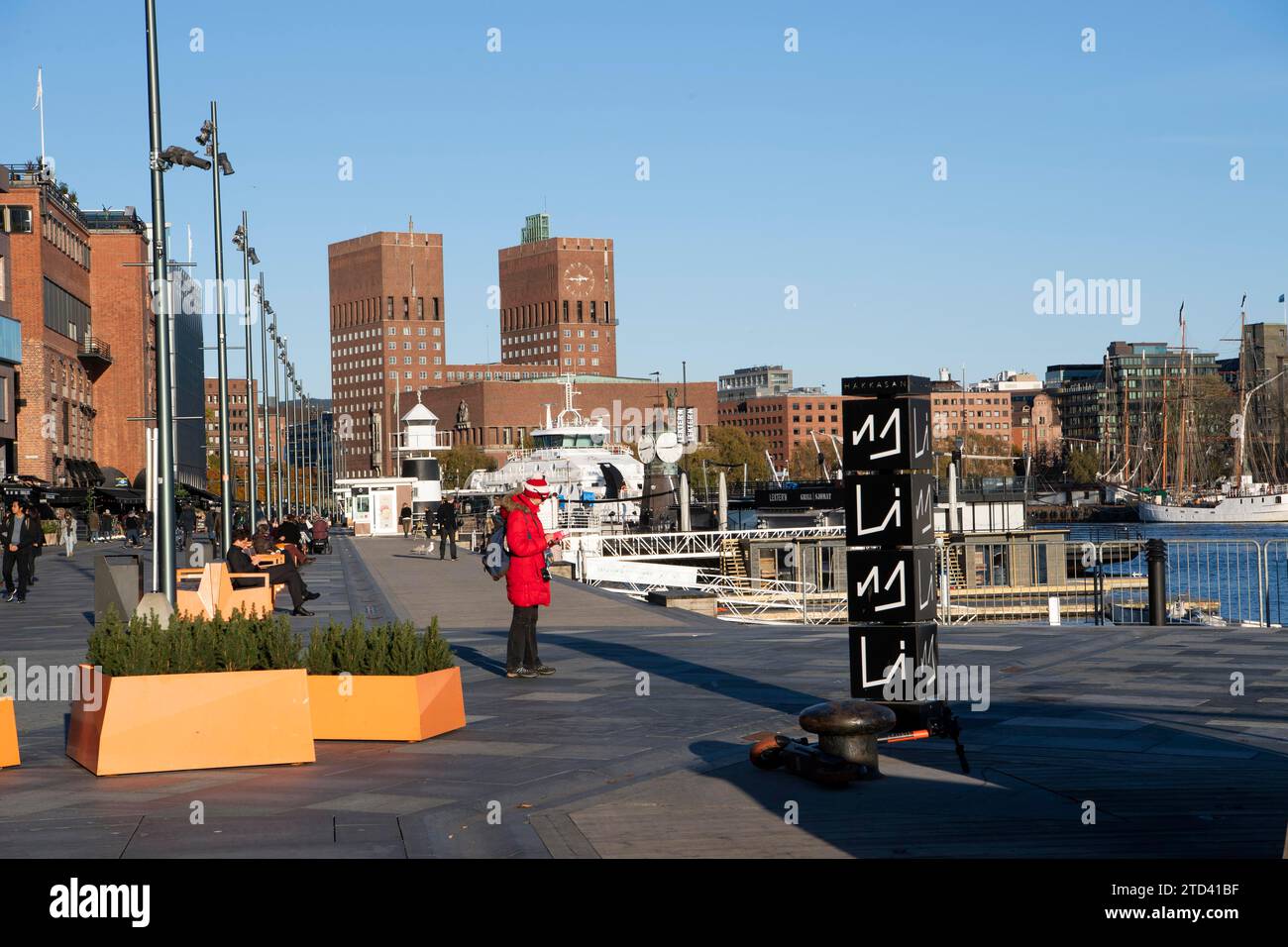 Harbour promenade with city hall, Oslo, Norway Stock Photo - Alamy