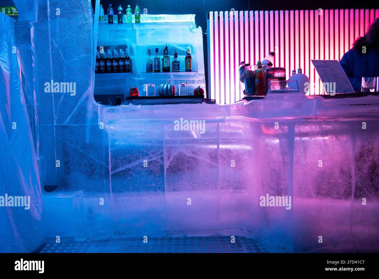 Ice bar oslo hi-res stock photography and images - Alamy
