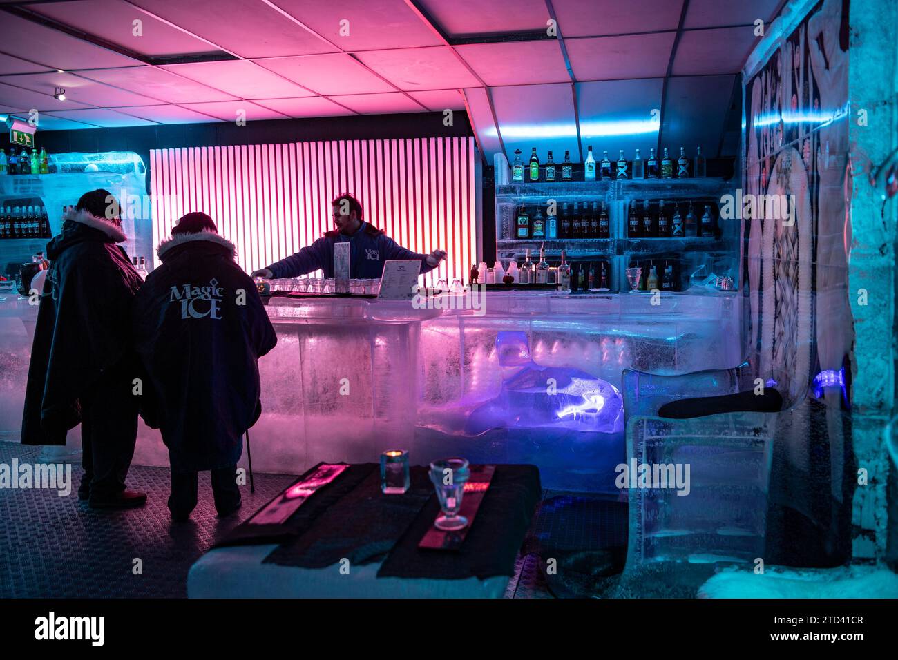 Ice bar oslo hi-res stock photography and images - Alamy
